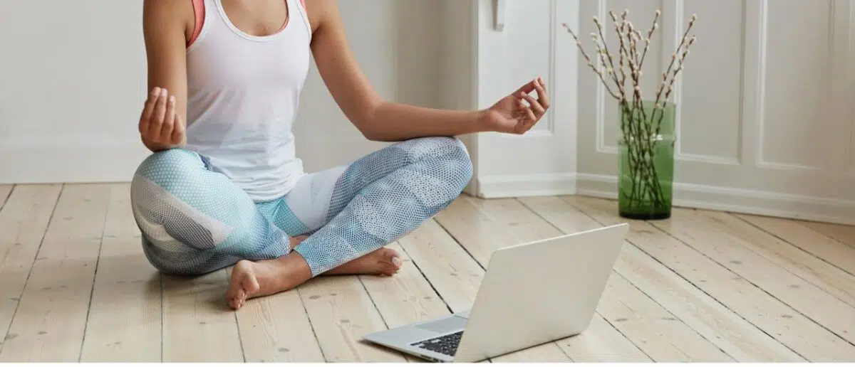 Cours de Yoga en live – Pratiquez en direct avec YAY Yoga