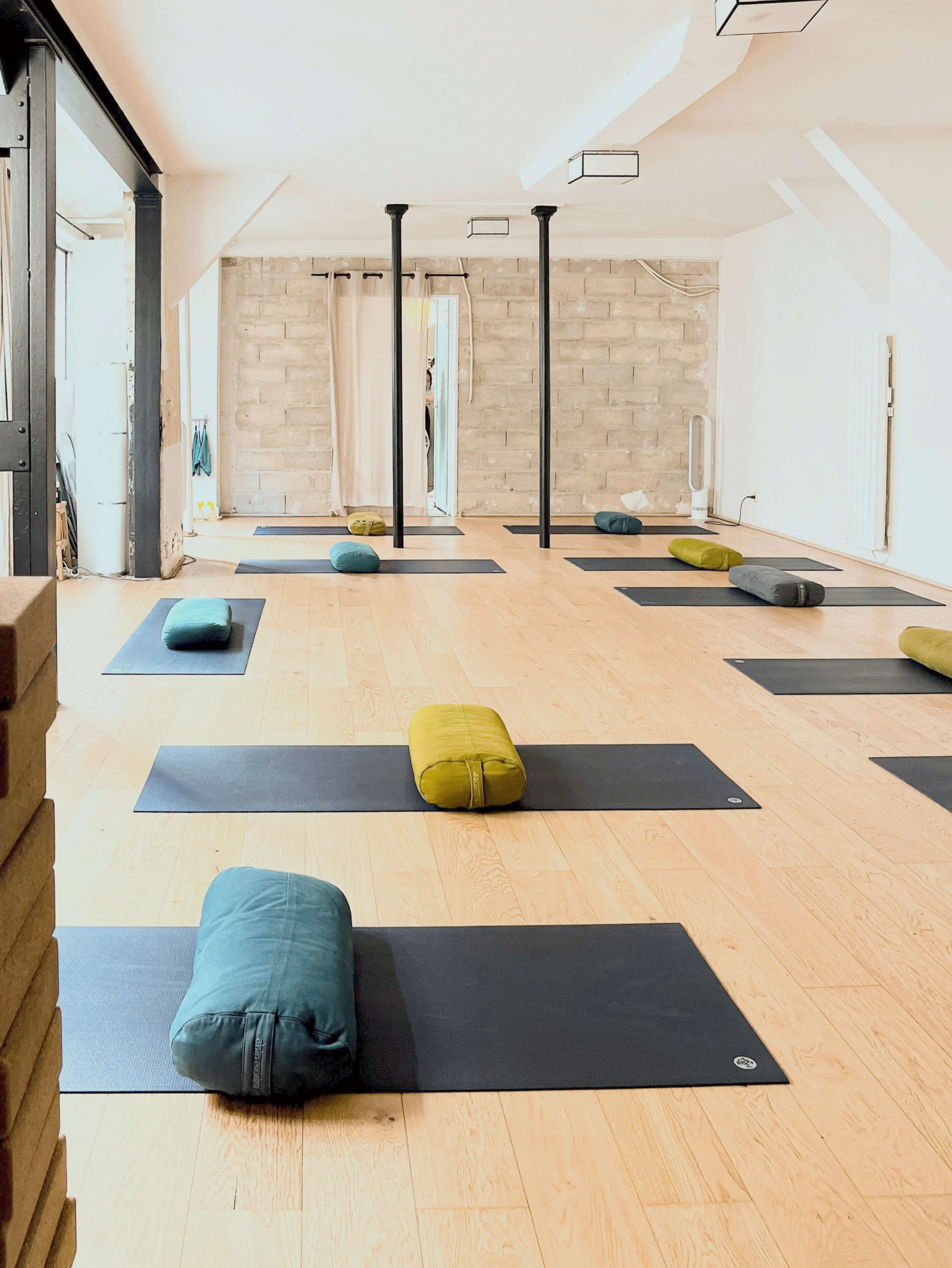 Studio YAY Vinaigriers - Cours de Yoga Paris 10 - Yay Yoga